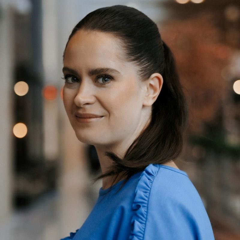 Sisustussuunnittelijan koulutuksen vastuukouluttajana aloitti vuonna ...